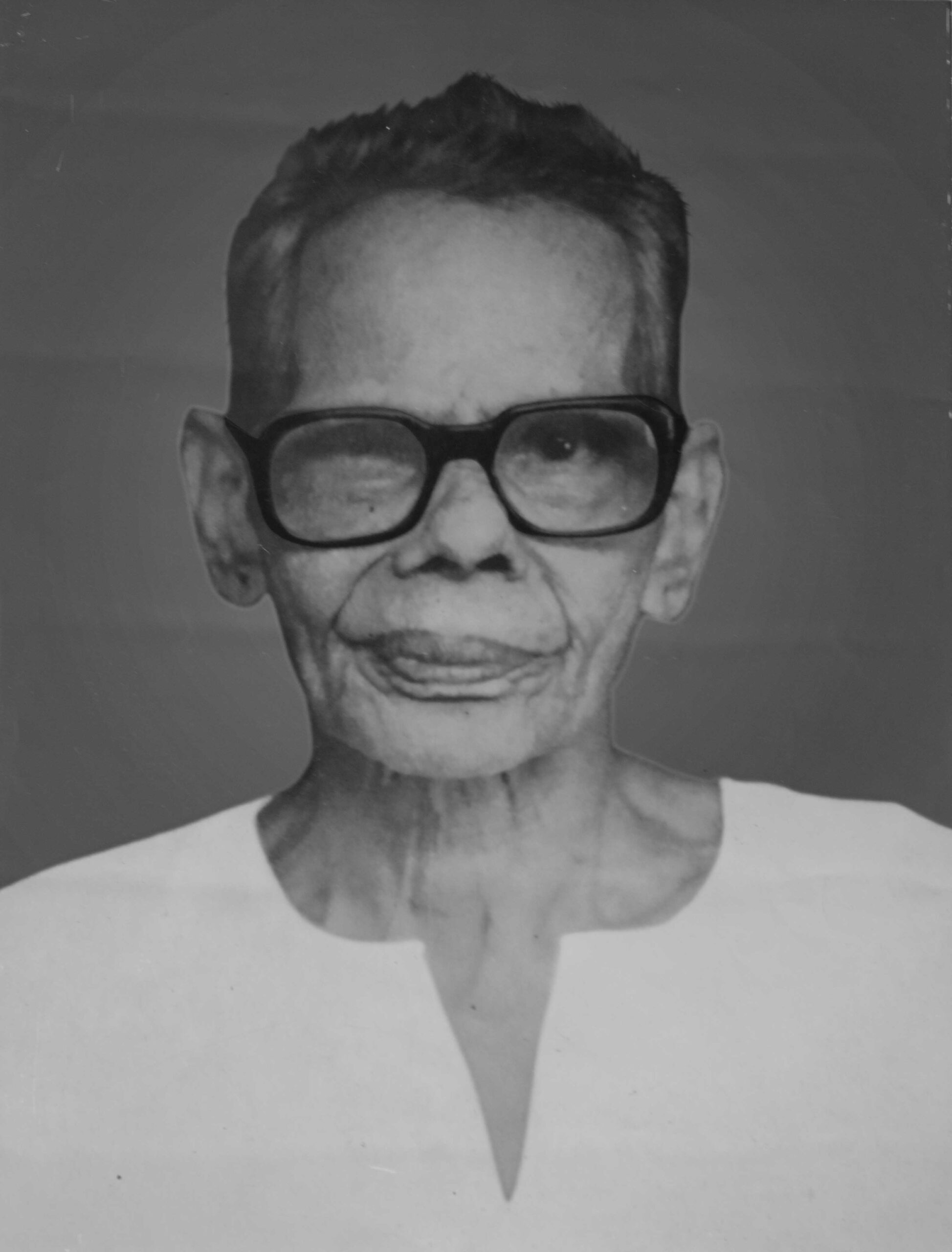 About Us - Pranam Yoga